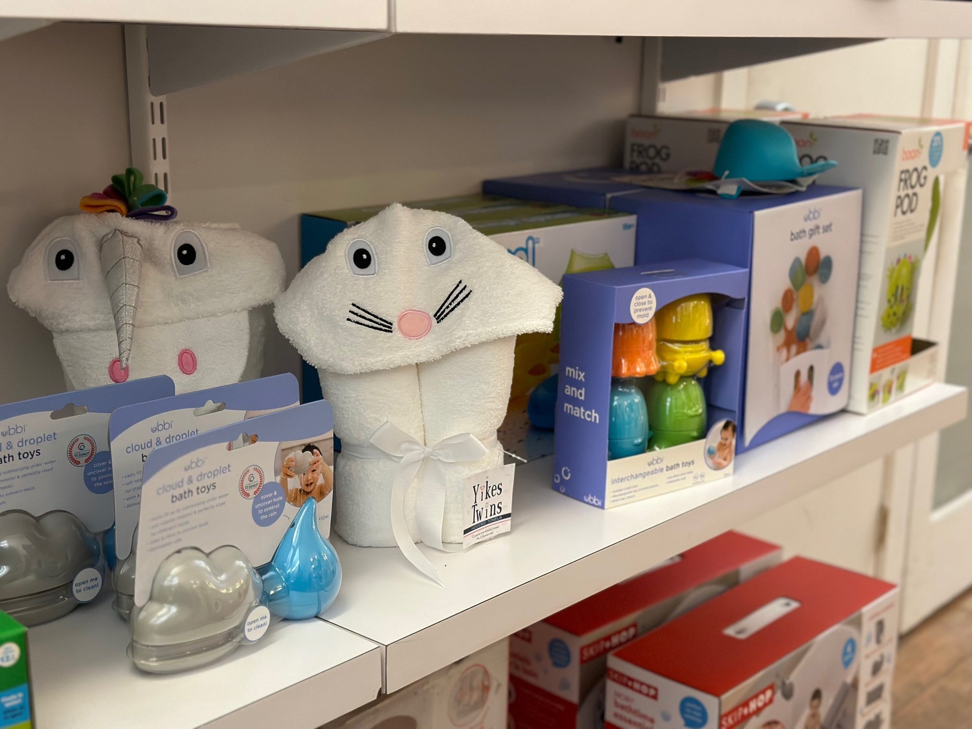 Luxury Strollers, Best Baby Gear, Nursery, Cool Clothing and Toys – Babesta